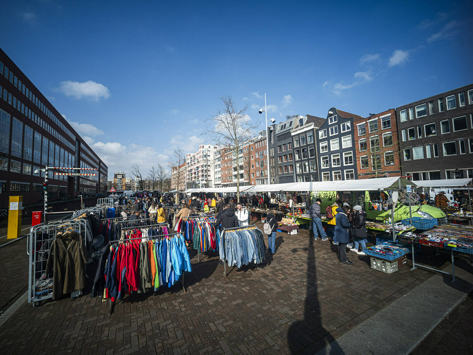 Best Markets in Amsterdam: Albert Cuypmarkt, Flower Markets And More ...