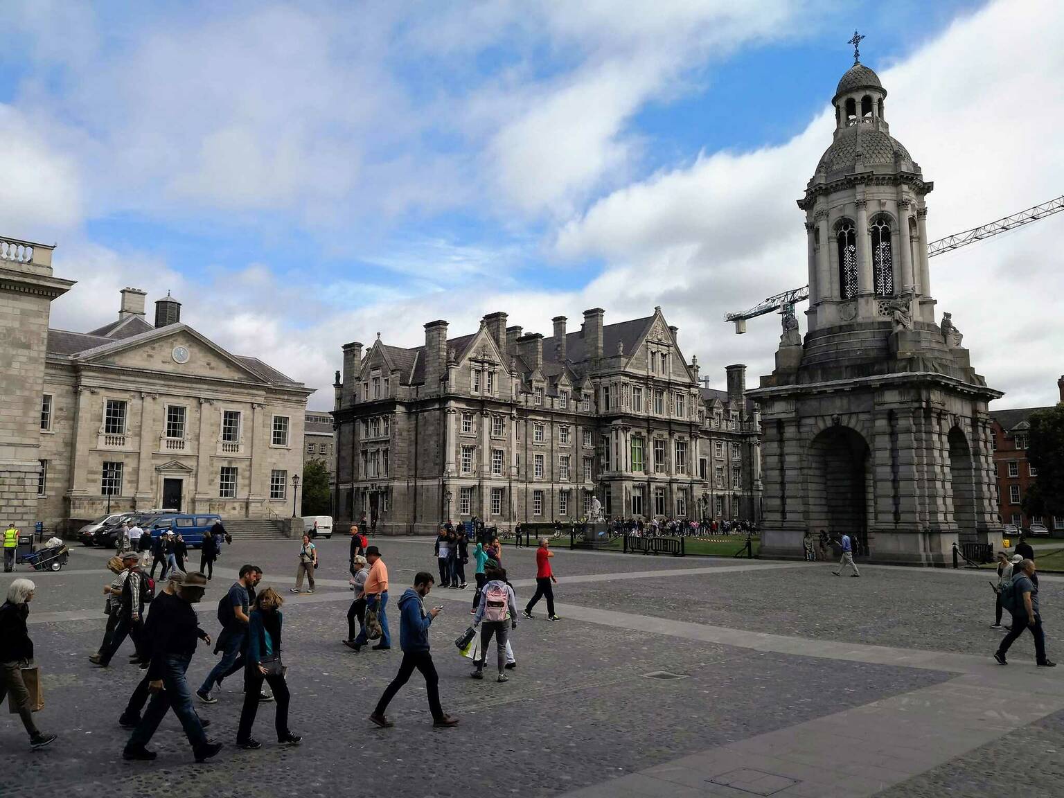 28 Best Things to Do in Dublin, According To Locals