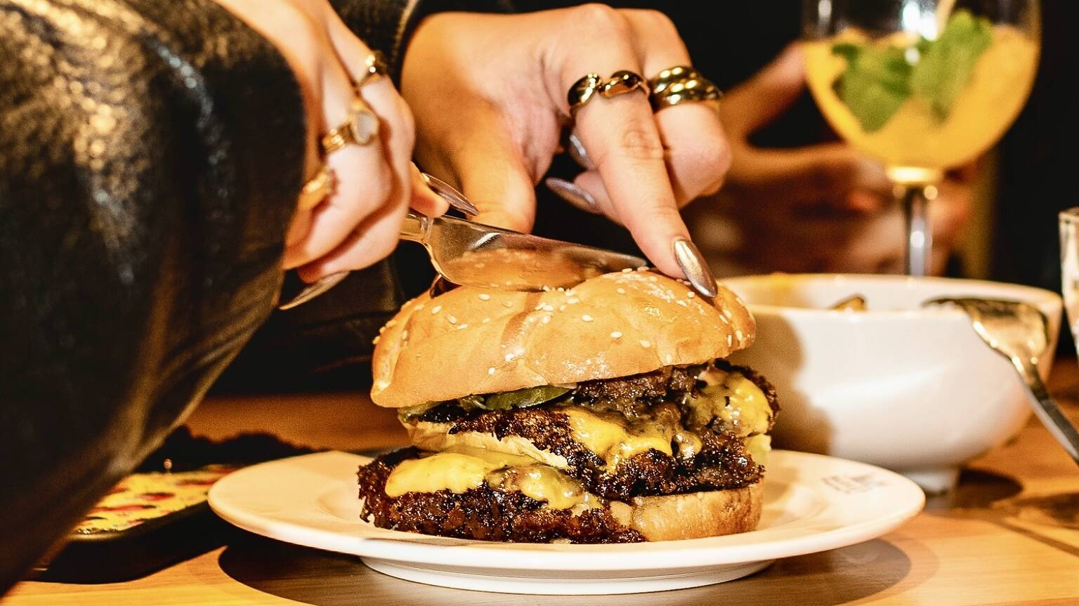 27 Best Burger Joints in Montreal to Devour Right Now