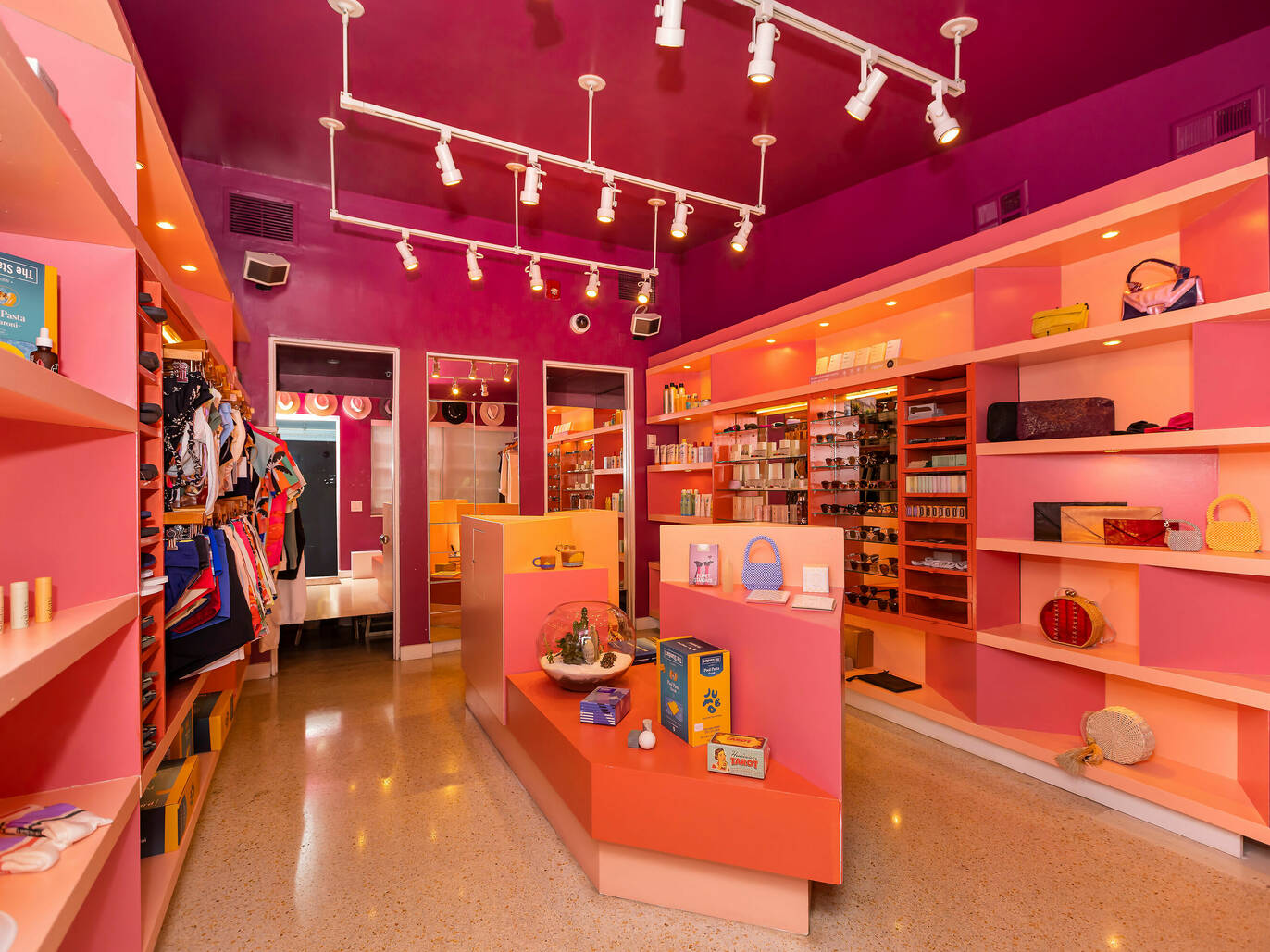 10 Stylish Destinations for Shopping in Miami Beach
