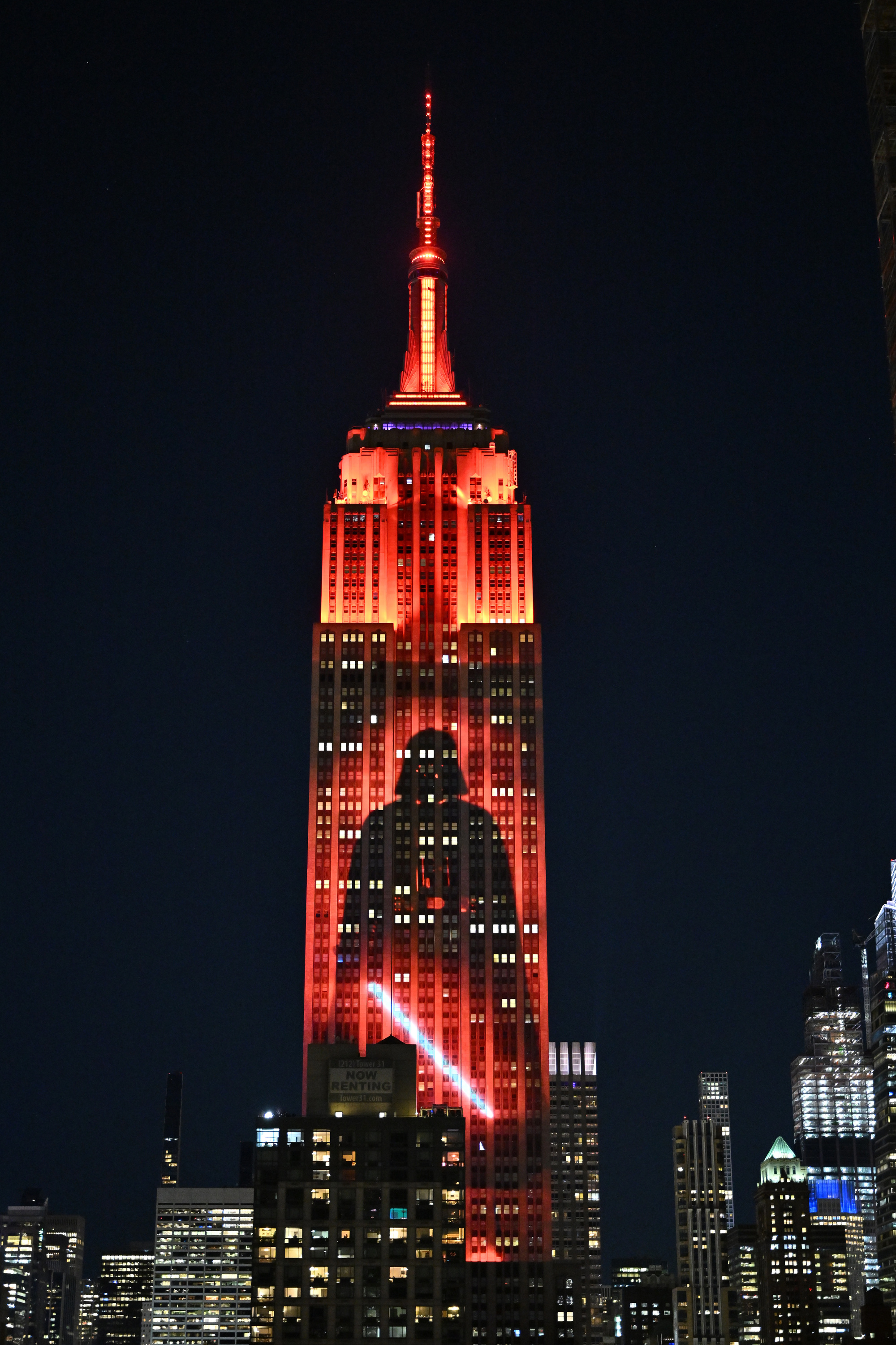 Star Wars is taking over the Empire State Building for a month