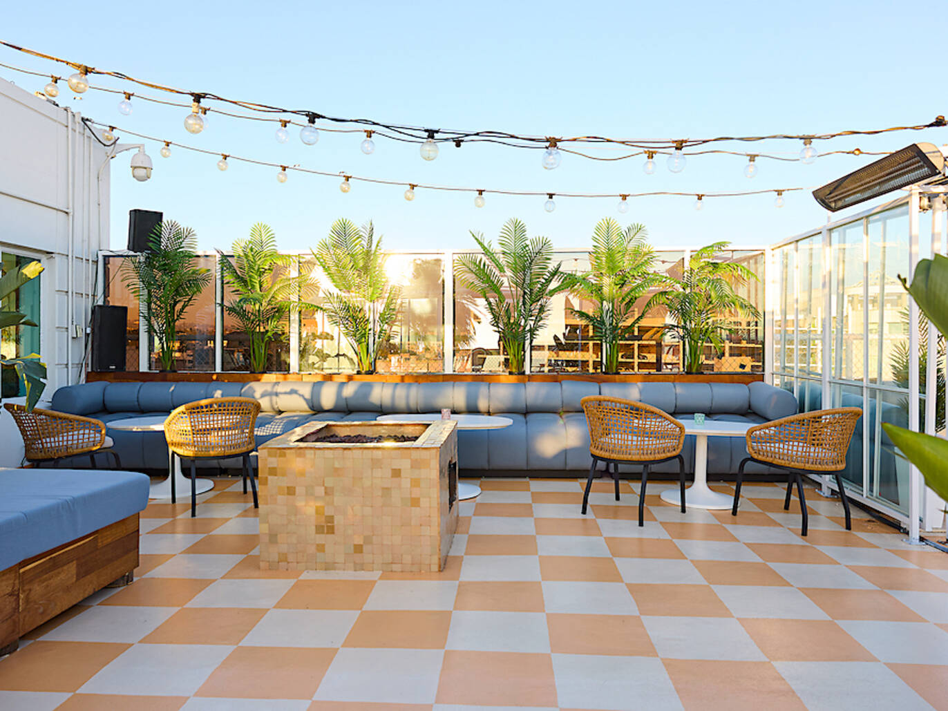 The Best Bars in Santa Monica, Ranked