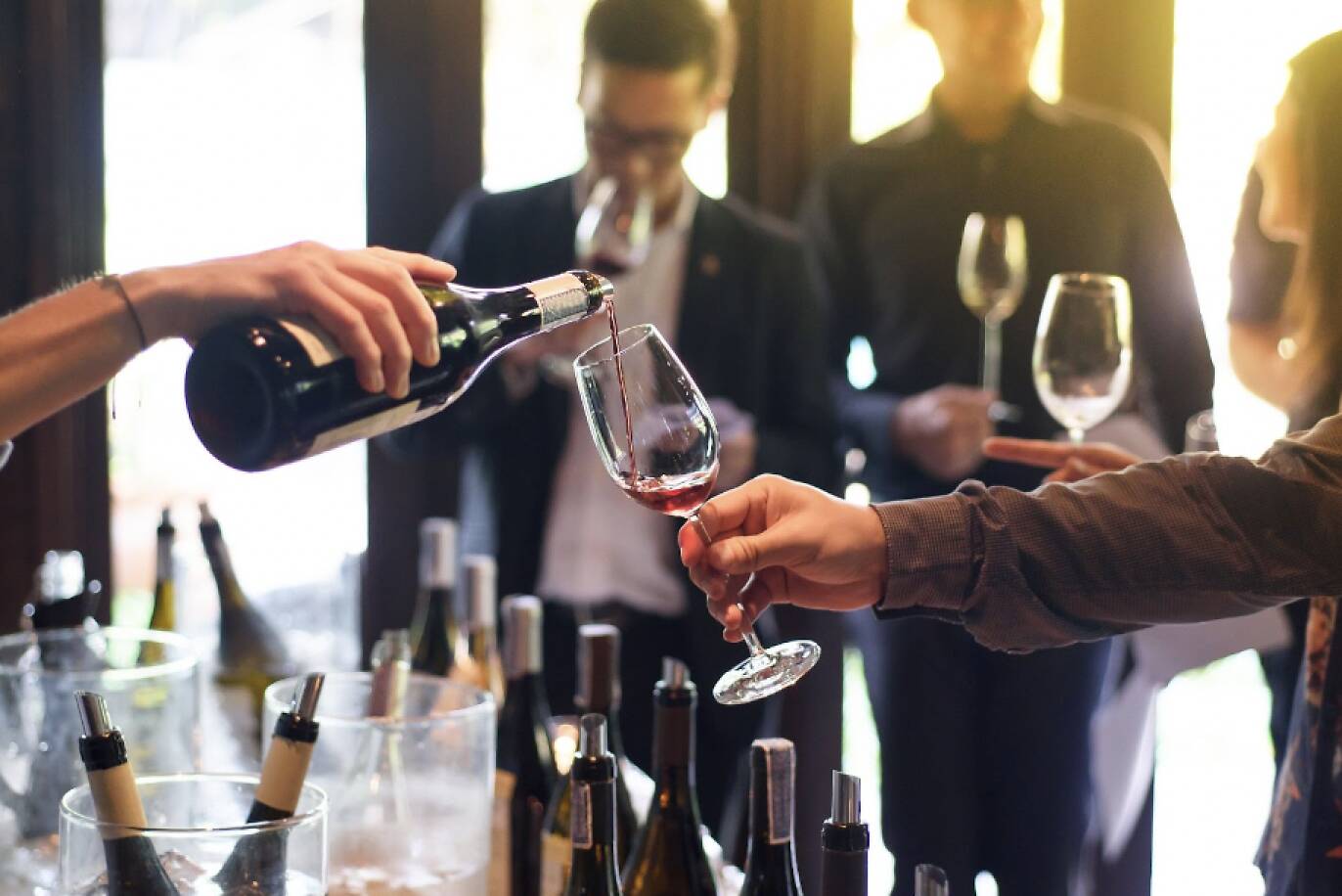 Wine classes NYC: wine tasting, wine and cheese, and sommelier