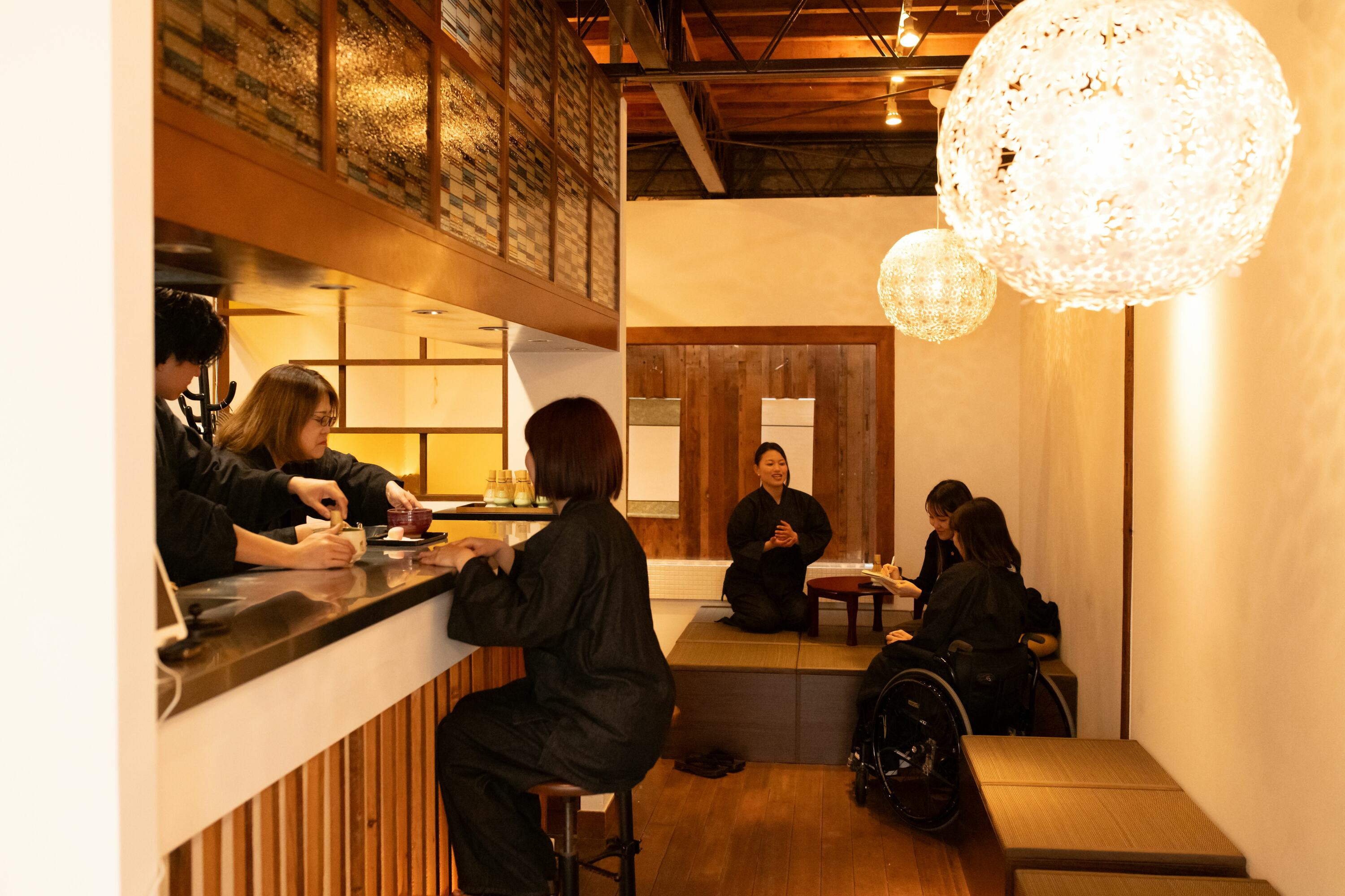 Osaka has a new silent cafe that does not allow talking or music