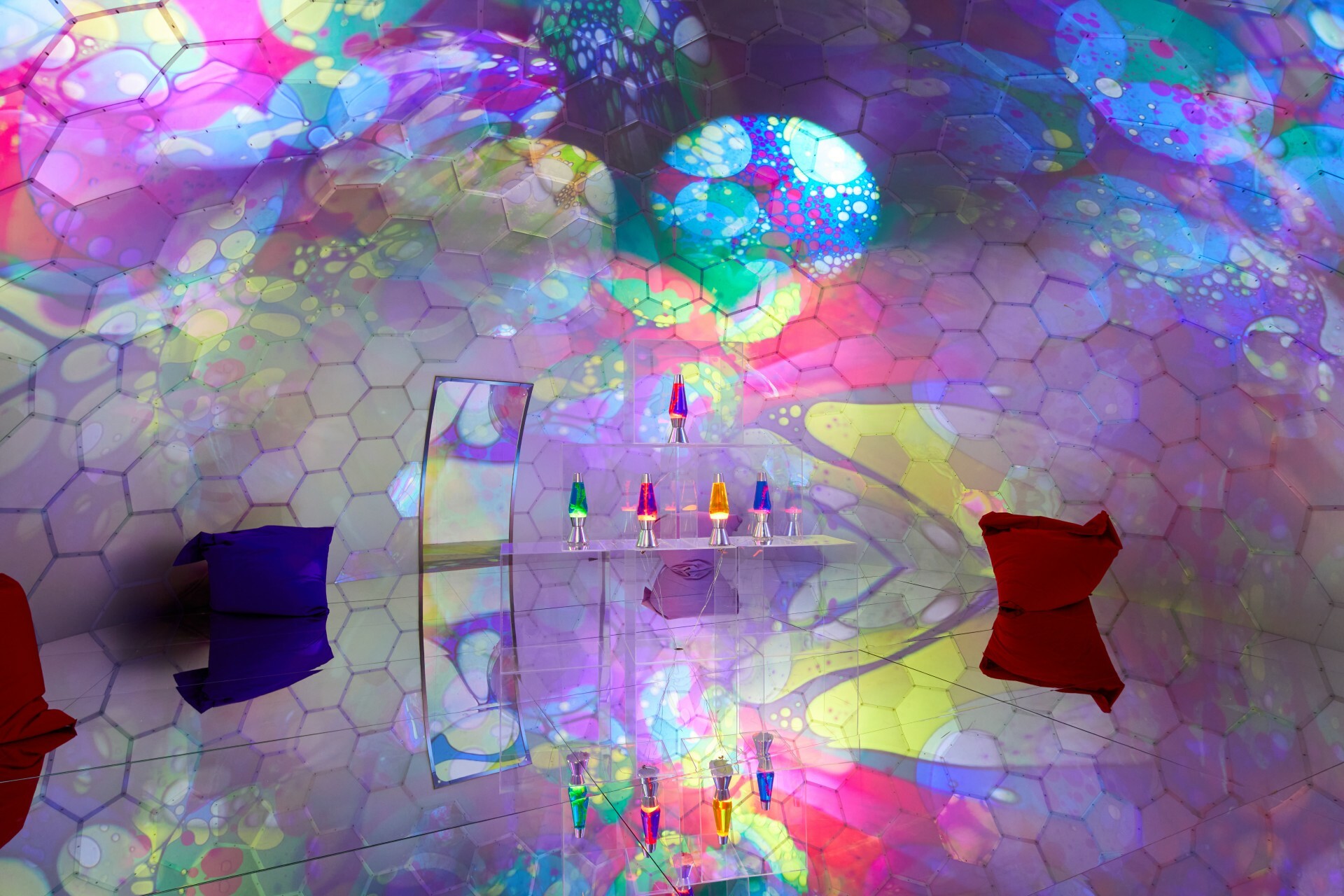 Bubble Planet: Balls-themed immersive experience