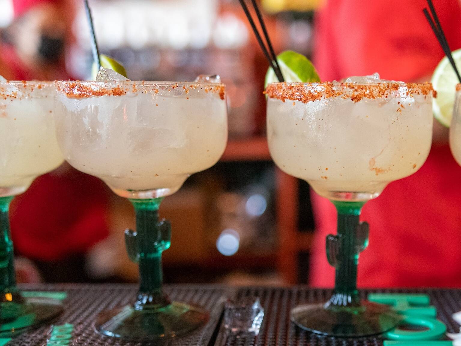 15 Best Happy Hours in Miami For Drink Specials Every Day of the Week