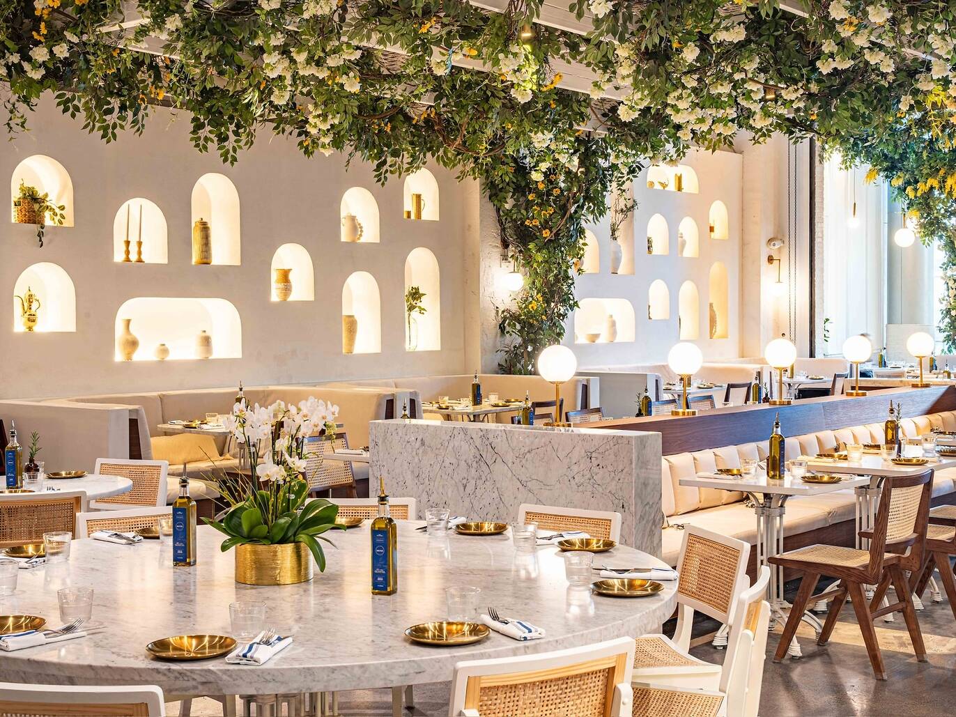 15 Best Happy Hours in Miami For Drink Specials Every Day of the Week