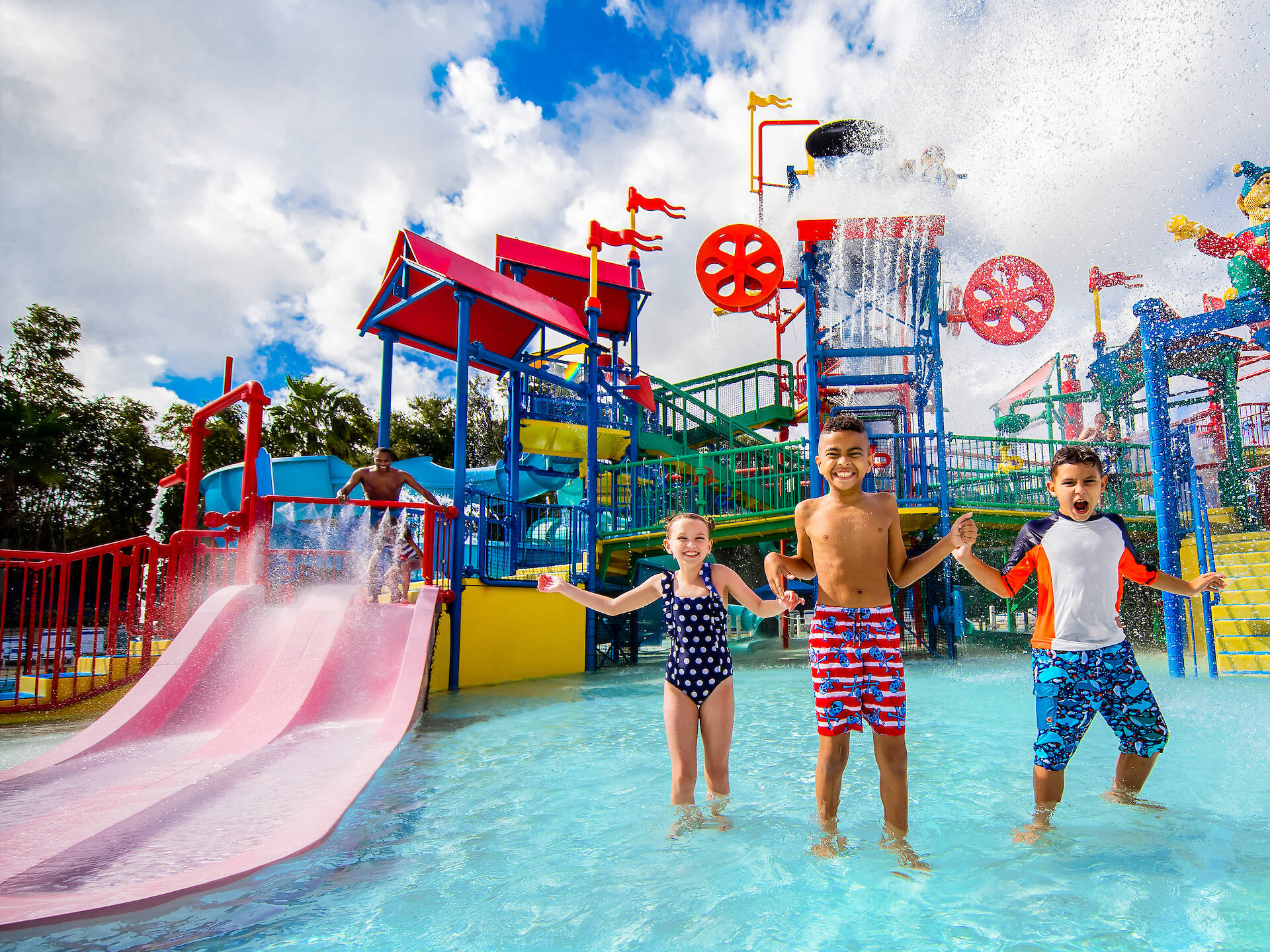 14 Best Water Parks in the USA To Cool Off This Summer