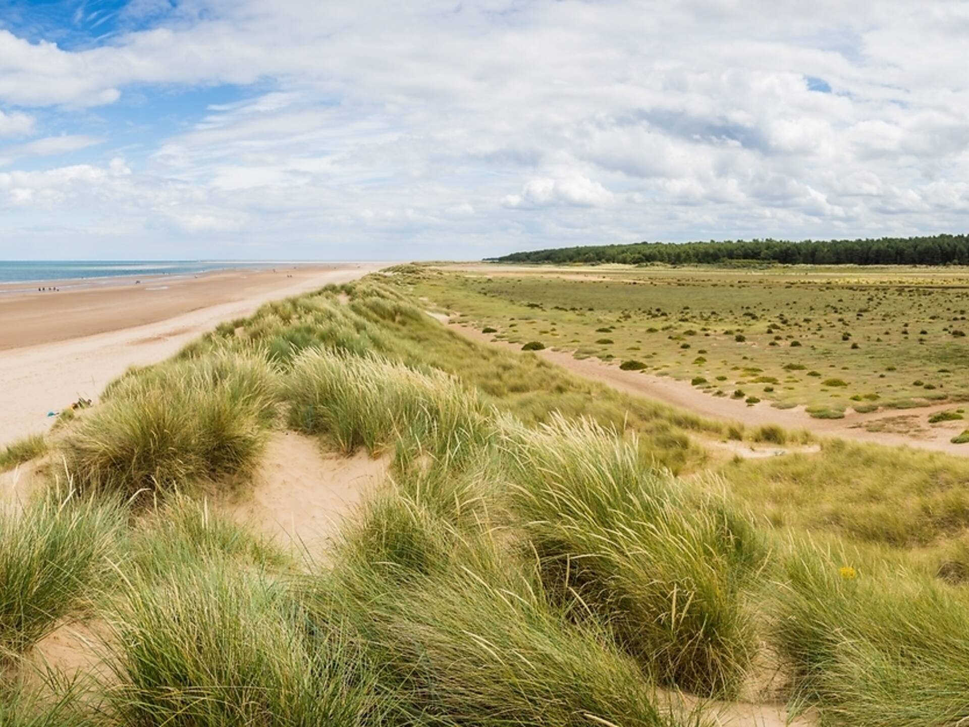 39 Beautiful Beaches in the UK for 2025, for Sand, Swimming and Windy Walks