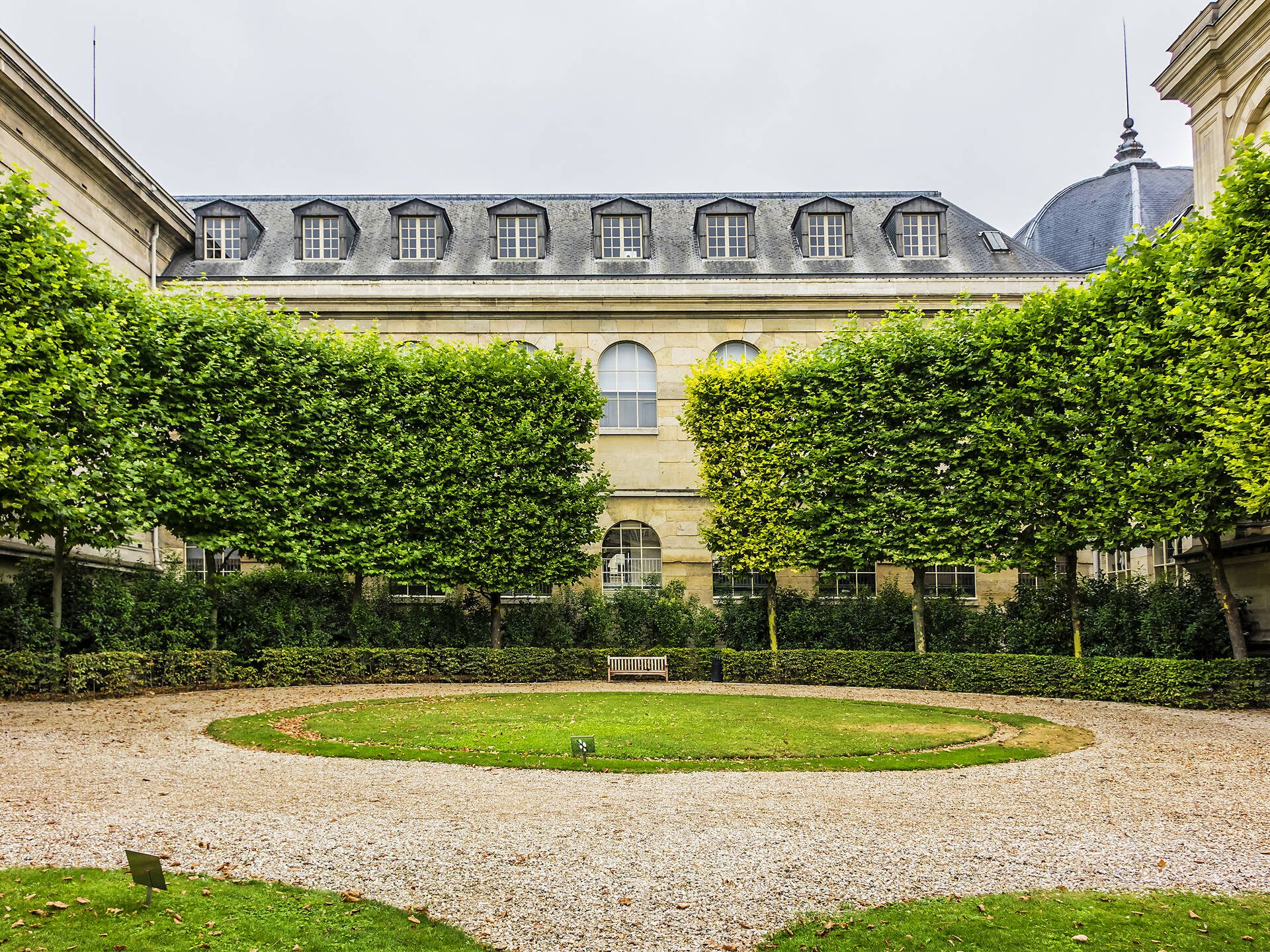 22 Best Parks and Gardens in Paris, By Local Editors