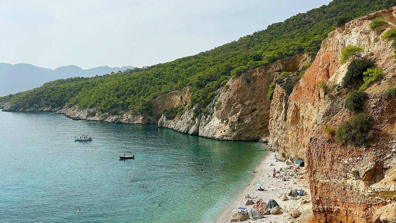 9 Best Beaches in Athens, By A Local Who Has Been To Them All