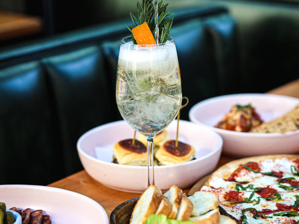 The best rooftop brunch in NYC to enjoy this weekend