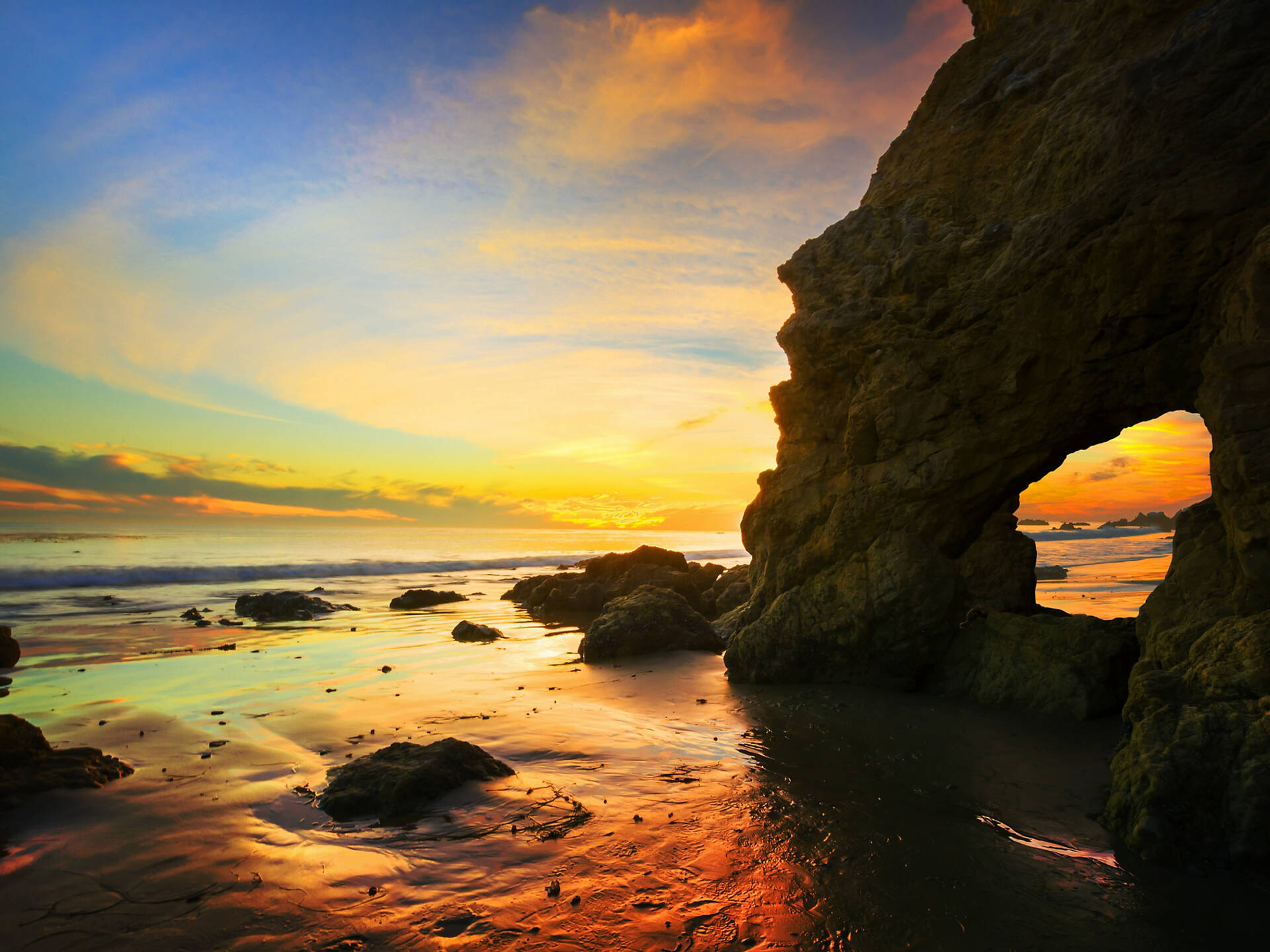 14 Best Things to Do in Malibu Both by the Beach and in the Canyons