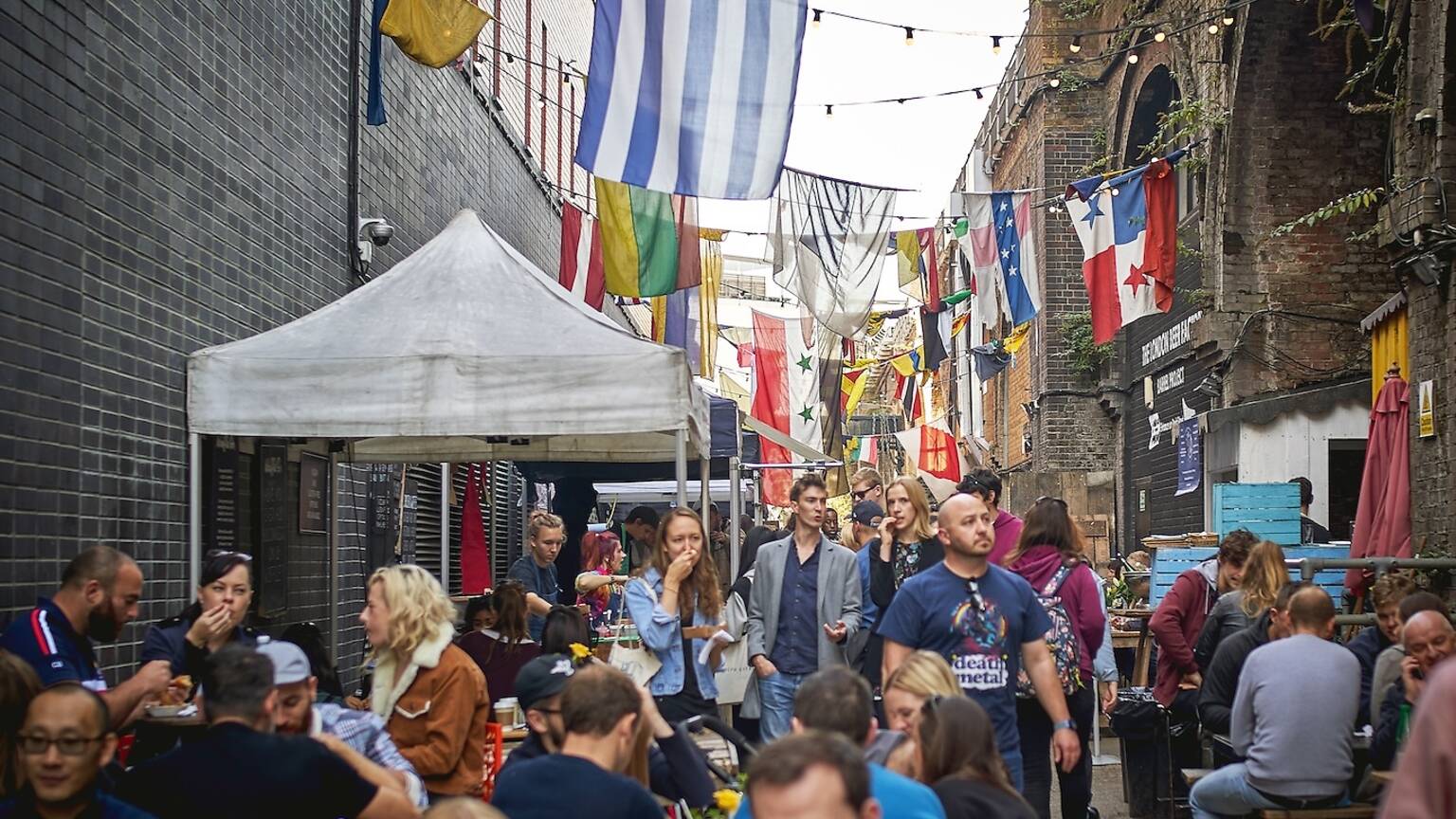 16 Best Sunday Markets in London To Get Out Of Bed For