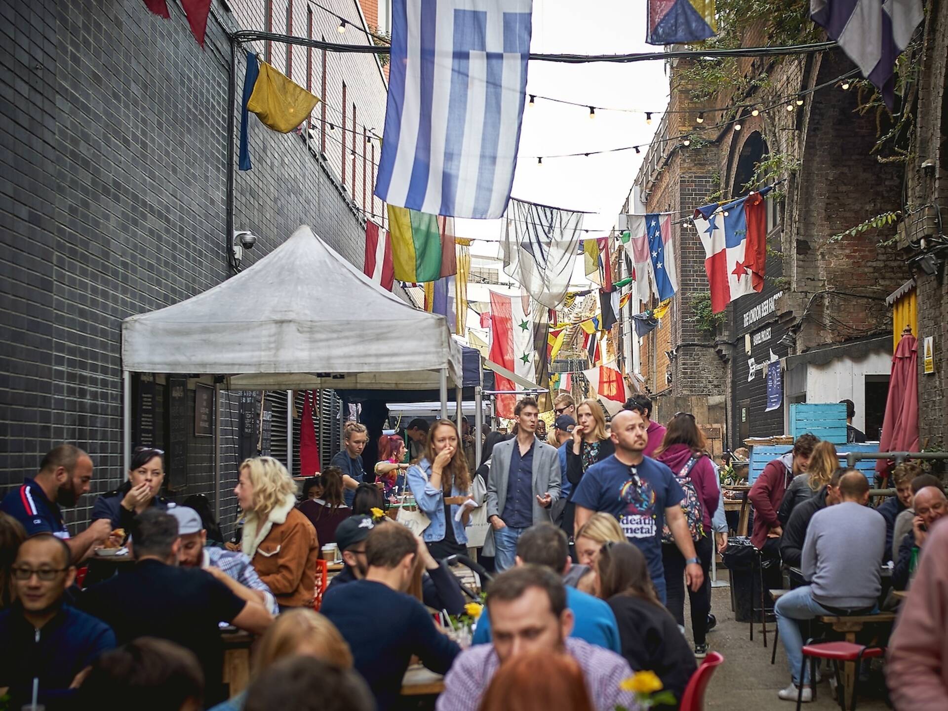 16 Best Sunday Markets in London To Get Out Of Bed For