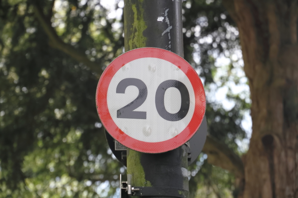 Glasgow 20mph Speed Limits: 4,000 Roads In Scottish City to Get Lower ...