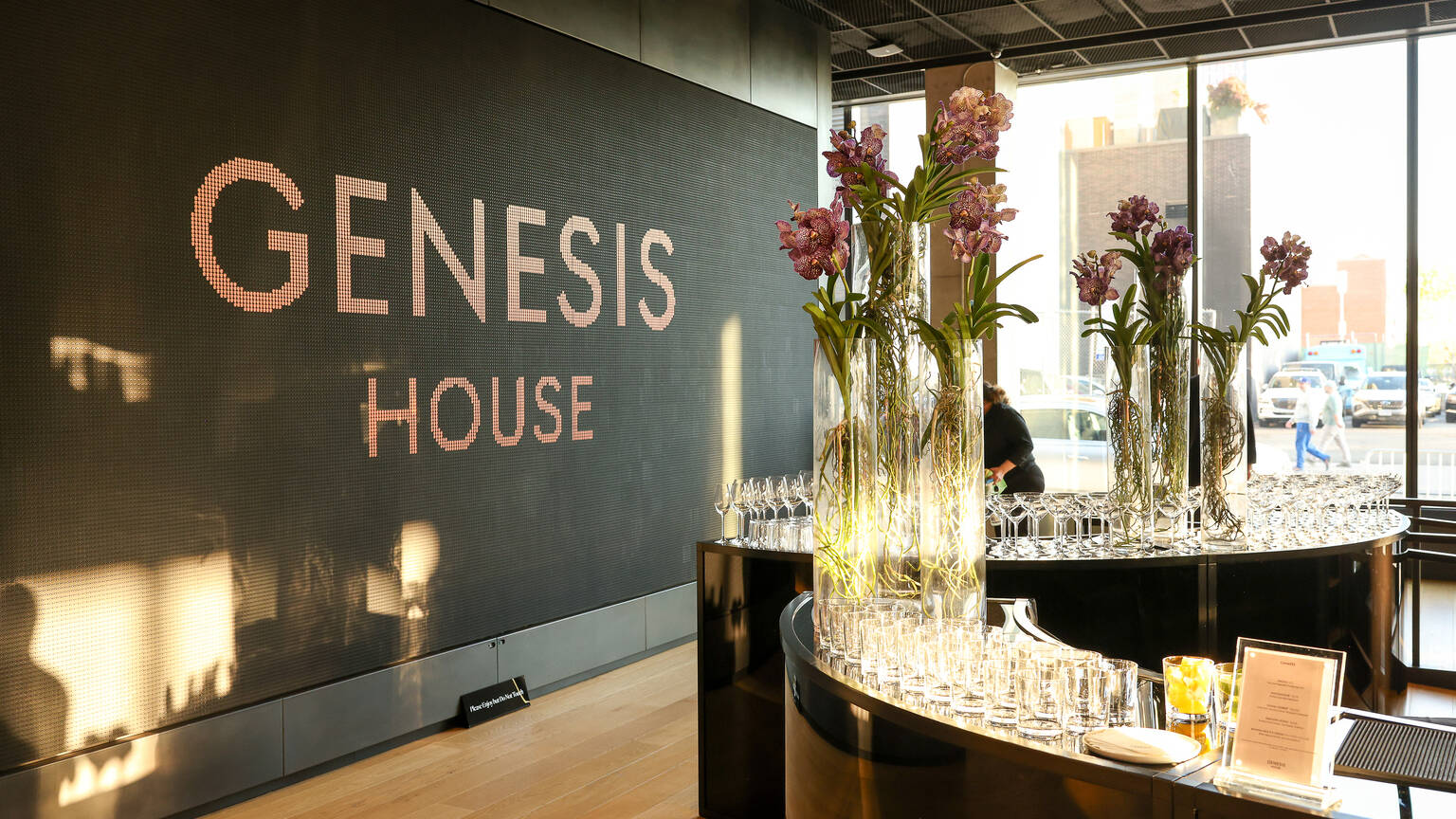 BLOOMTANICA, NYC: Tickets & Info for Free Floral Exhibition at Genesis ...