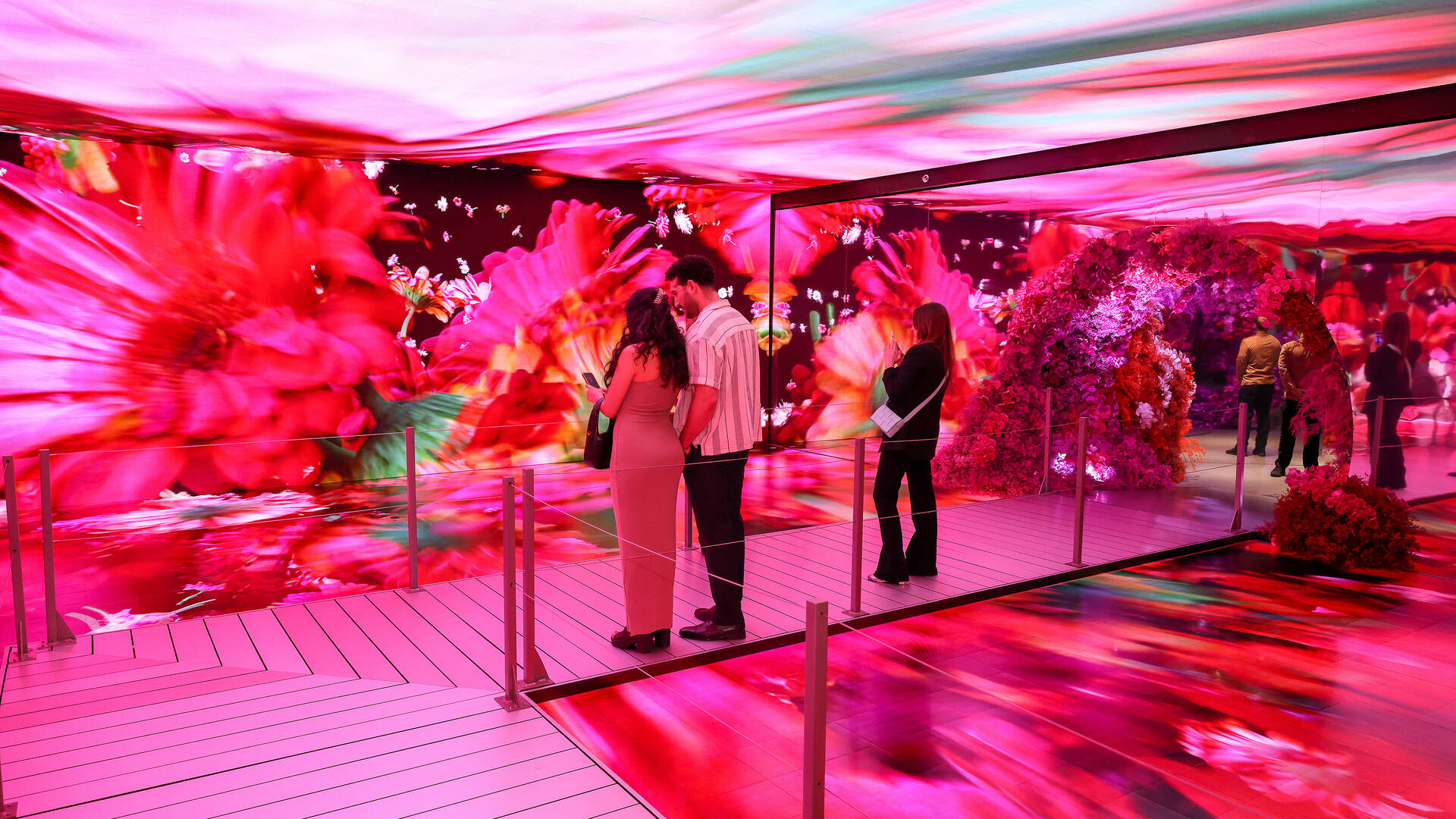 BLOOMTANICA, NYC: Tickets & Info for Free Floral Exhibition at Genesis ...