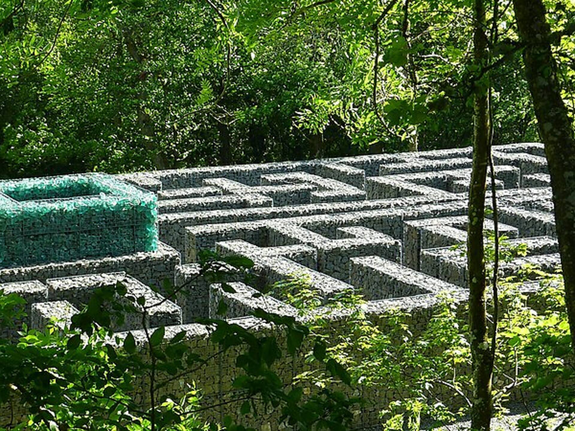 Best Mazes in the UK | 9 Mind-Boggling Mazes For Day Trips From London