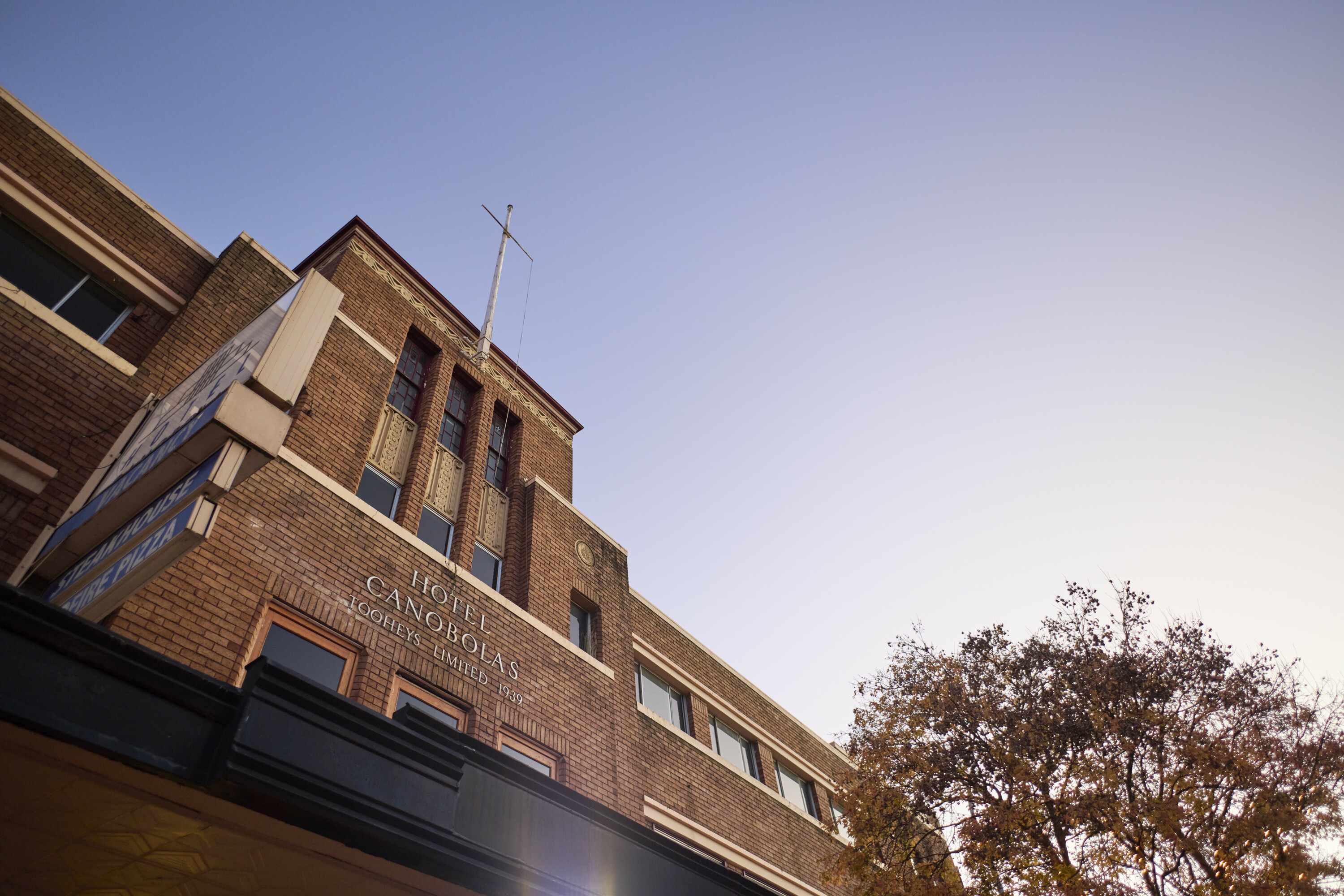 Hotel Canobolas | Orange pub, hotel, bistro and sunny beer garden