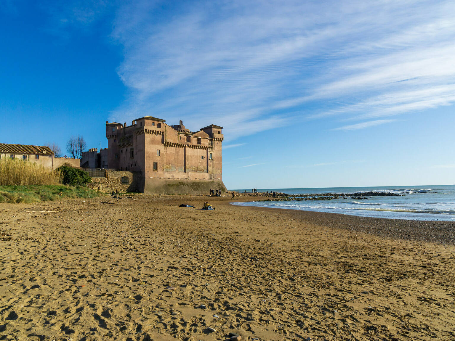 Best Beaches in Rome: Beach Day Trips, Reachable By Train (Updated 2025)