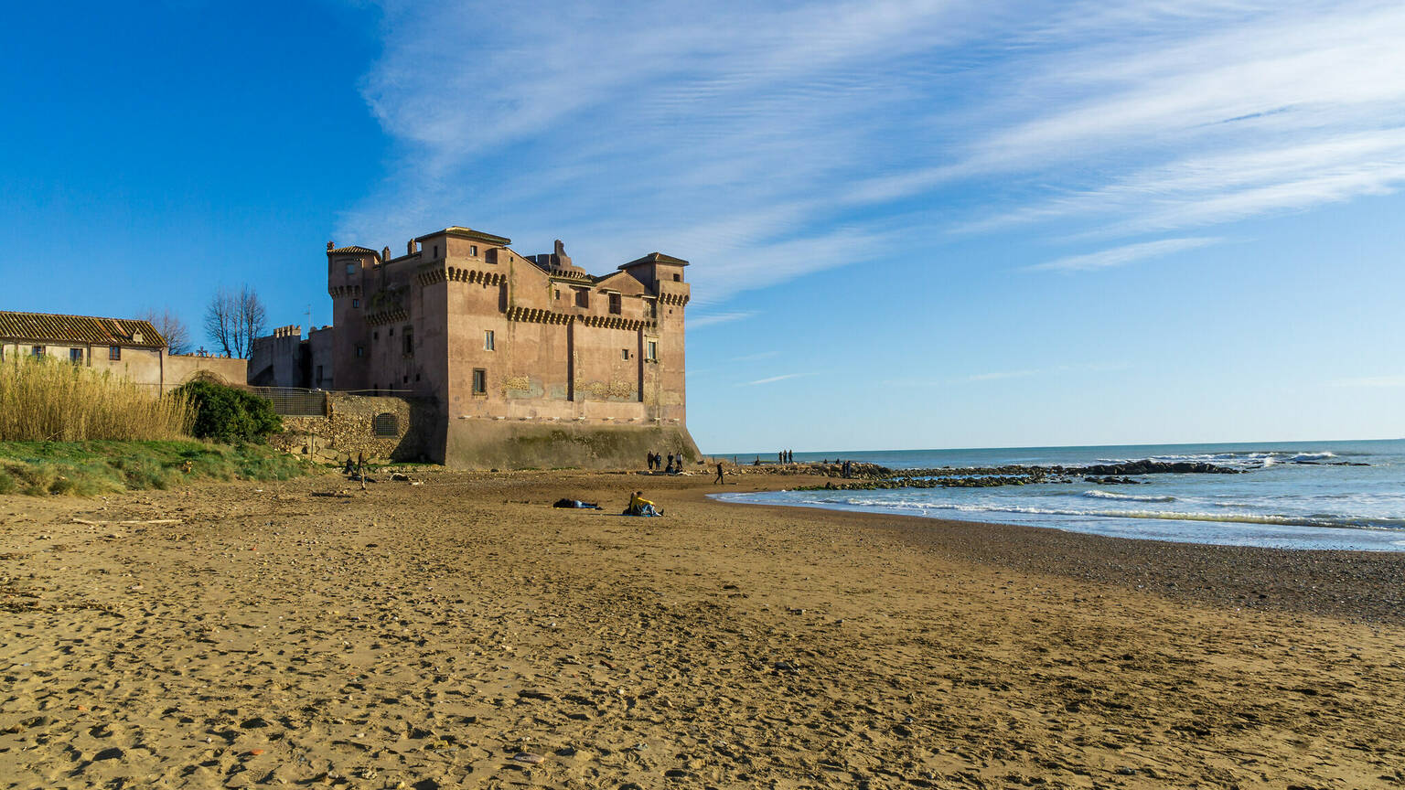 Best Beaches in Rome: Beach Day Trips, Reachable By Train
