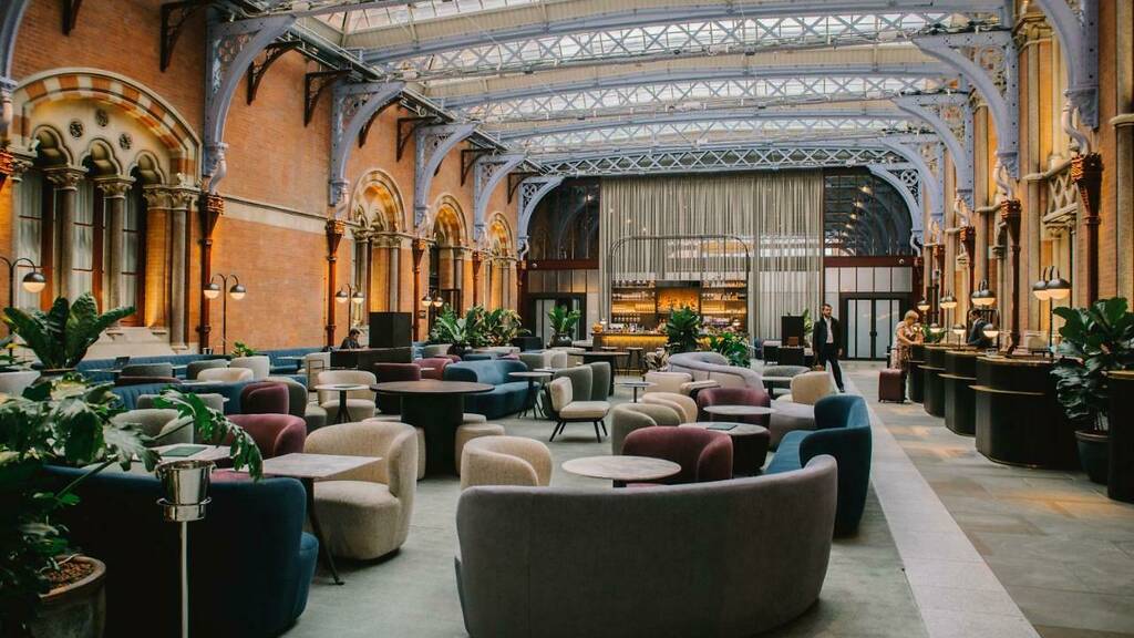 17 Best Five-Star Hotels in London for 2025