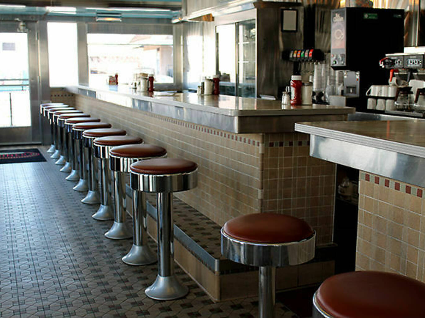 10 Best Diners in America for Delicious Fries, Burgers and Milkshakes