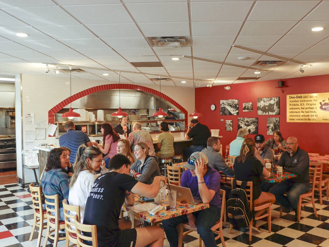 10 Best Diners in America for Delicious Fries, Burgers and Milkshakes