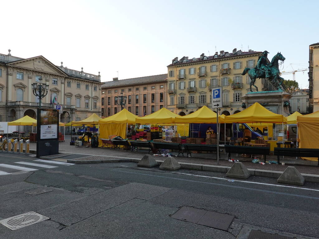 10 Best Markets in Rome, By A Local | Flea Markets, Food and More
