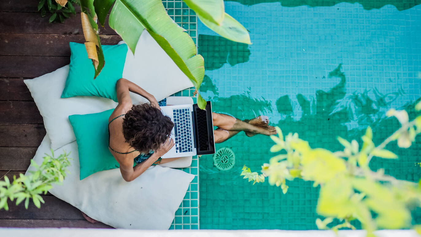 How To Travel For Free In The US: 13 Tips & Tricks