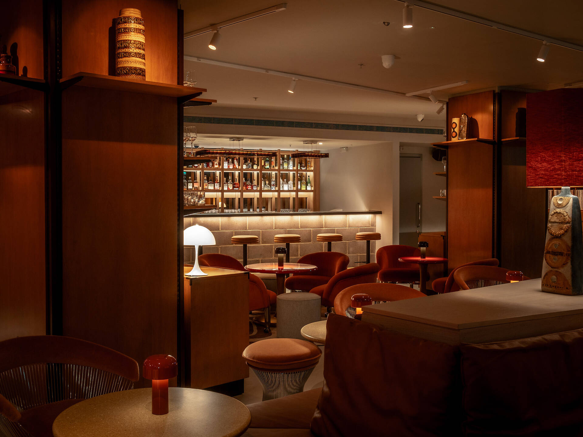 15 Best Hidden And Secret Bars In London... Shh!