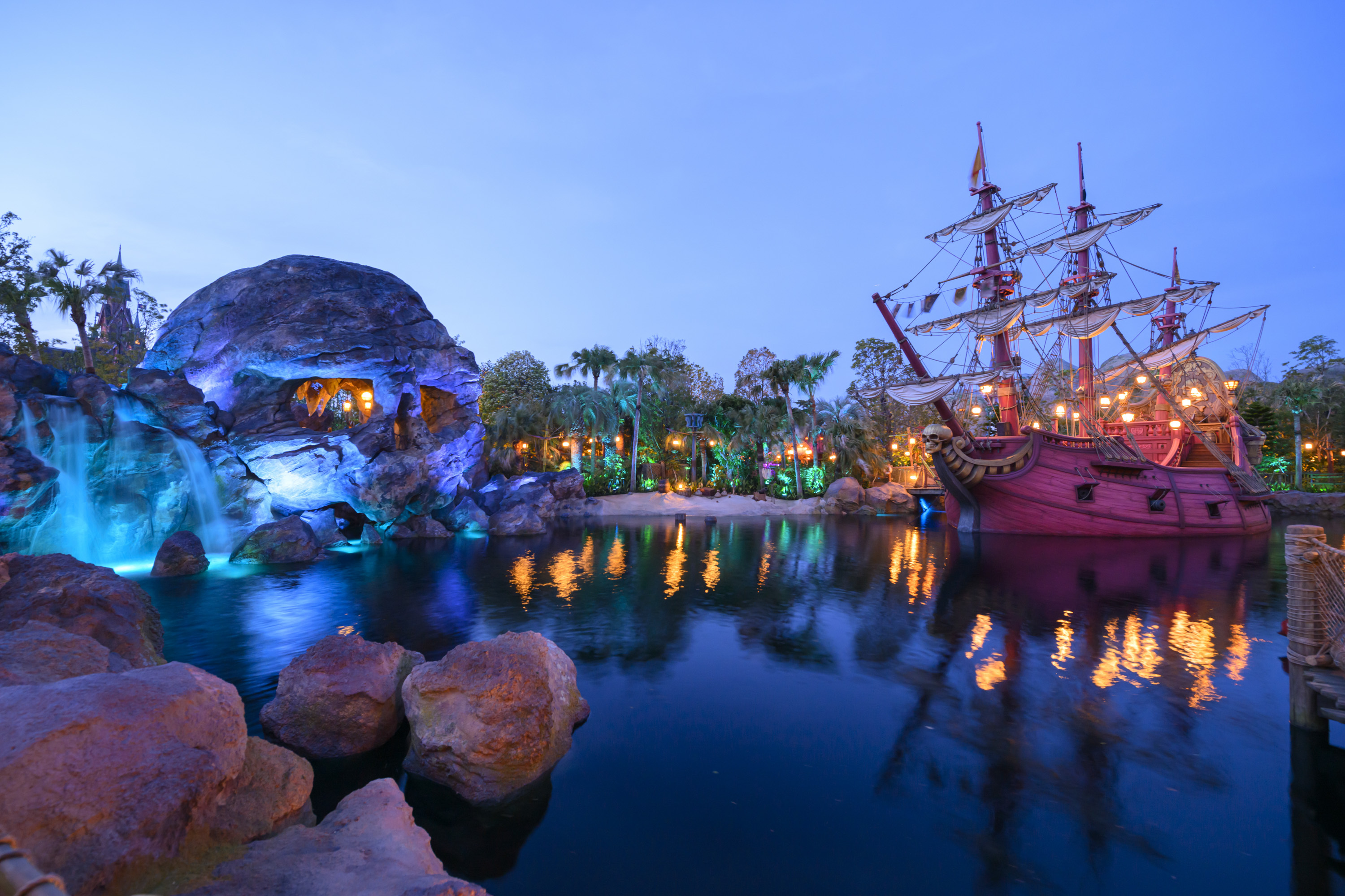 3 ways to visit the new Fantasy Springs in Tokyo DisneySea
