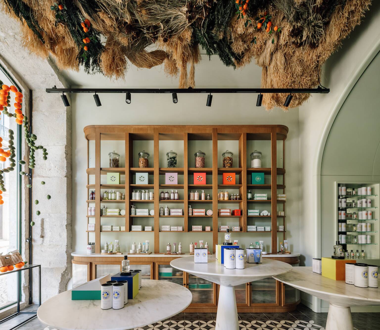 An Expert’s Guide To What To Do In Lisbon, For First Timers, Locals And ...