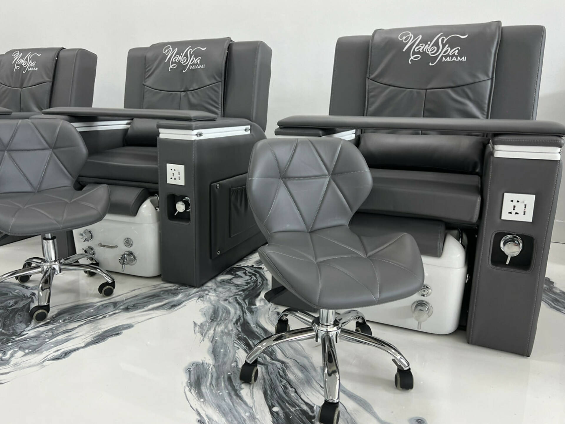 9 Best Nail Salons in Miami for Manicures, Pedicures and Incredible ...