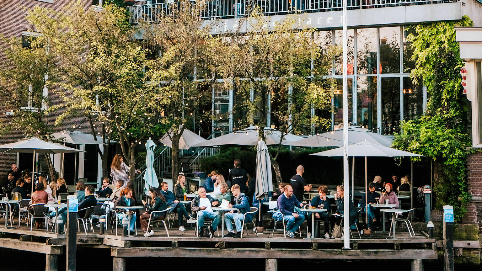 12 Best Cafés in Amsterdam for Coffee and Cakes, By A Local