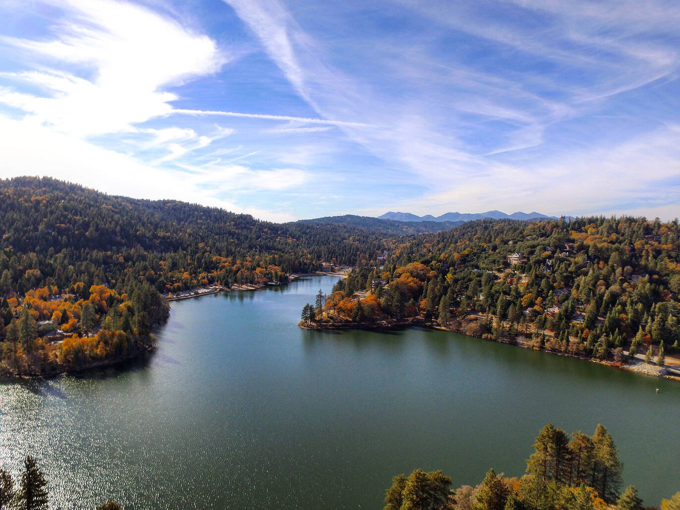 6 Best Lakes Near Los Angeles to Swim, Boat and Hike