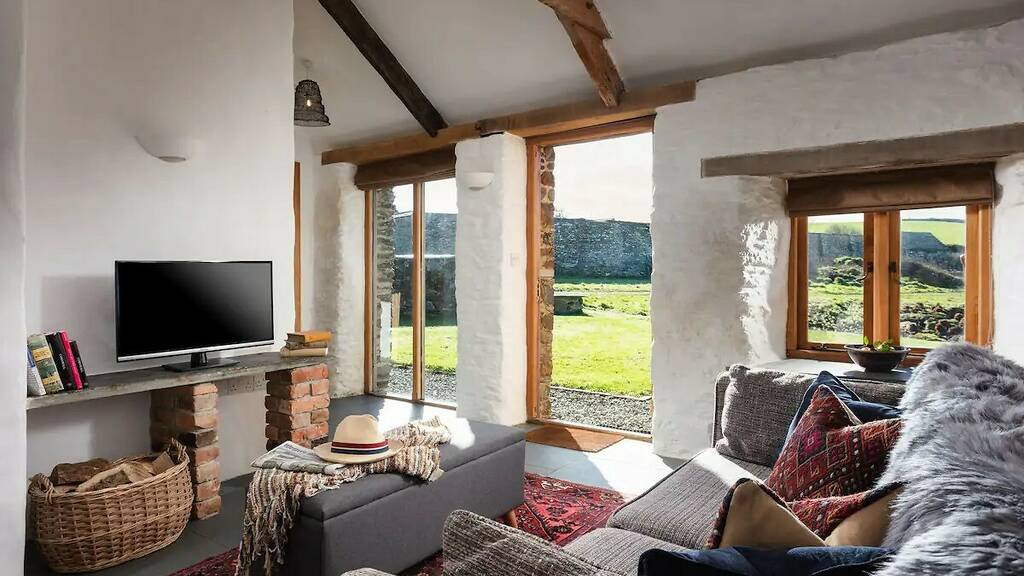 Best 18 Cosy Cottages in the UK | Cosy UK Holiday Rentals