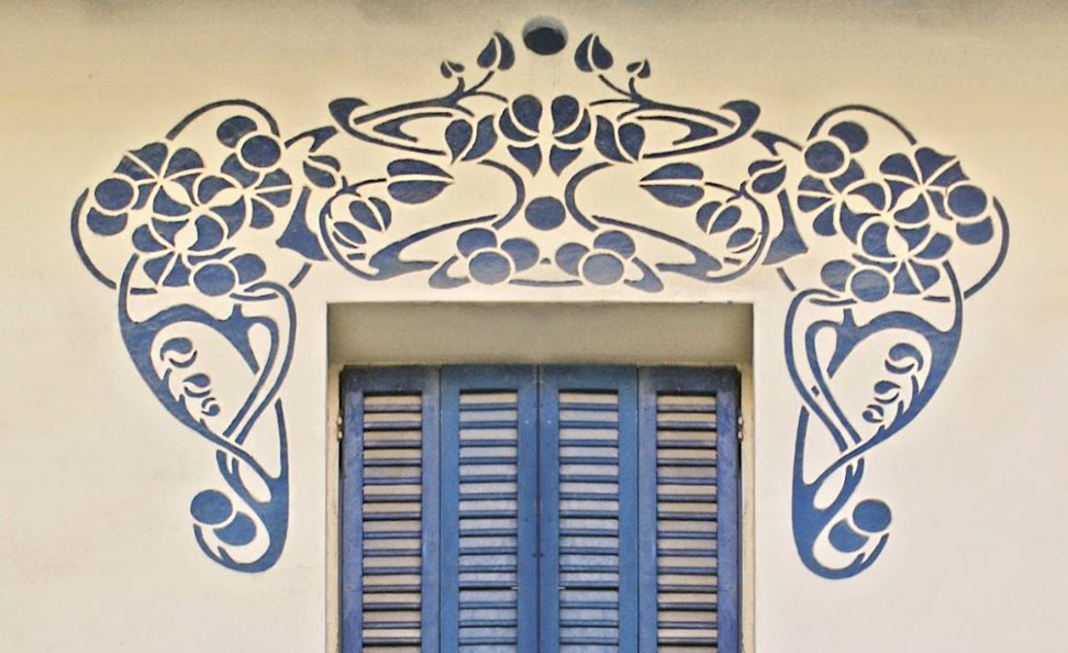 Esgrafiats: què són i per què n’hi ha tants a Barcelona?