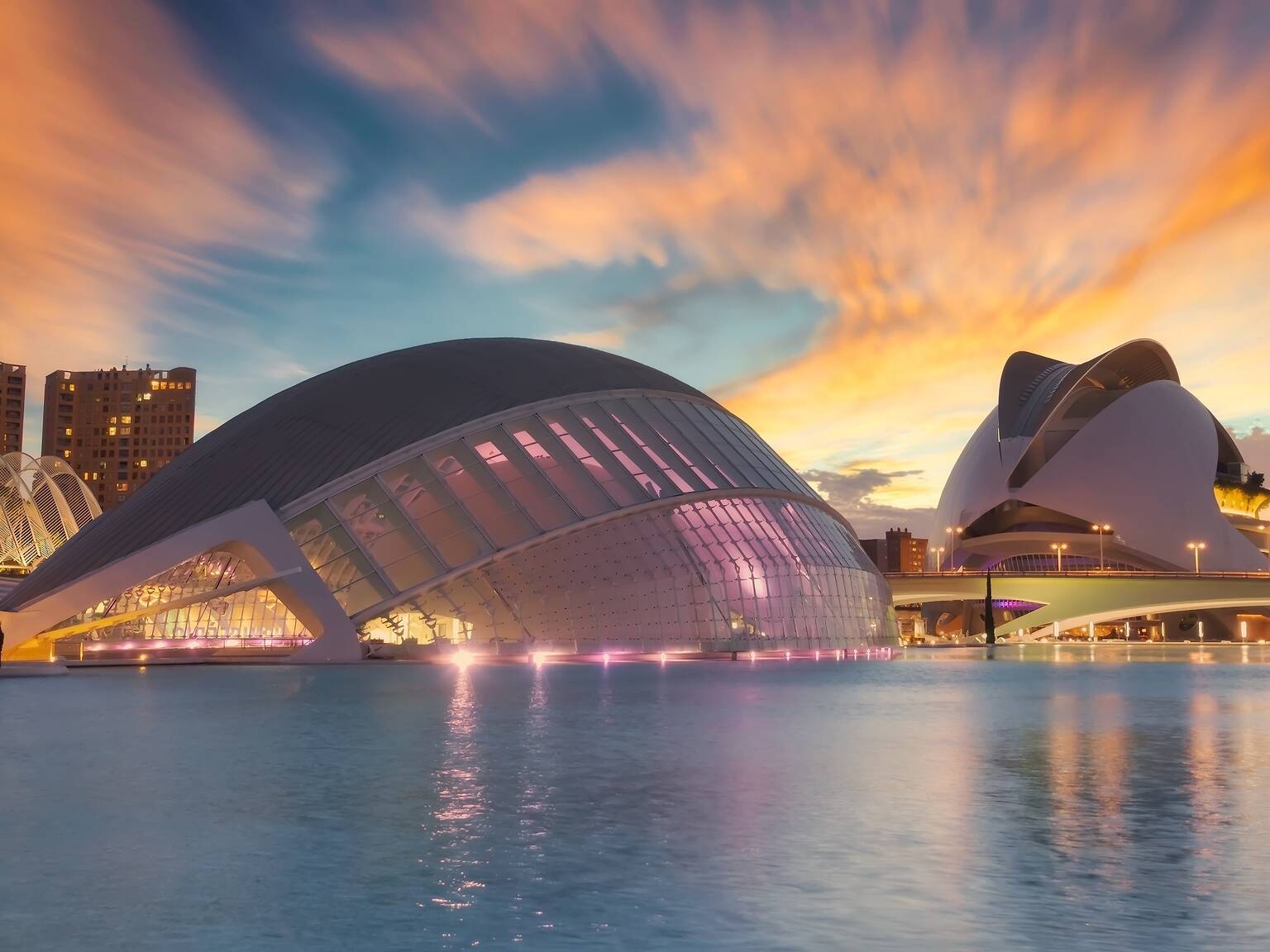 13 Best Things To Do in Valencia, According To An Expert
