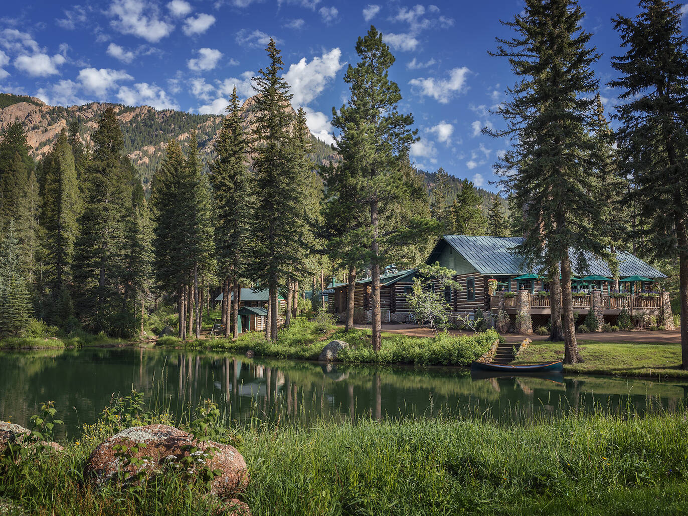 11 Best Dude Ranch/Luxury Ranch Resorts in the U.S.