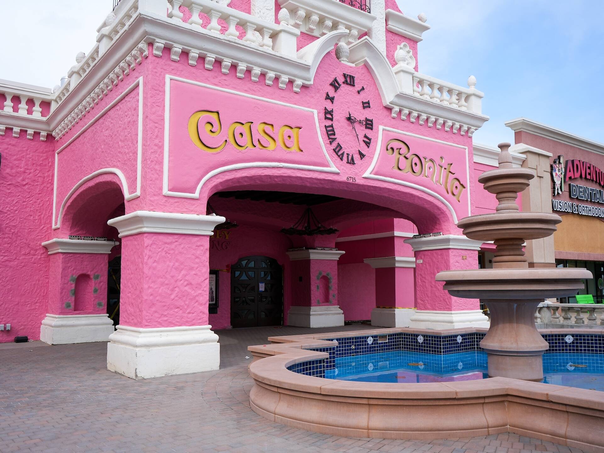 14 Best Themed Restaurants in the US You Should Try