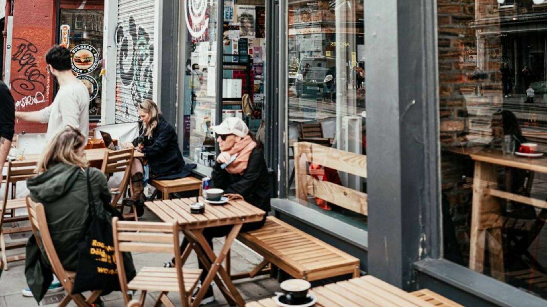 11 Best Coffee Shops and Cafés in Edinburgh, Picked By Locals