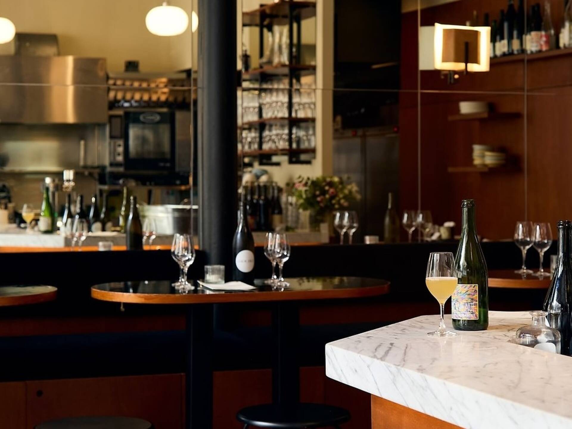 Les 27 meilleurs bars à vins où vider des canons à Paris