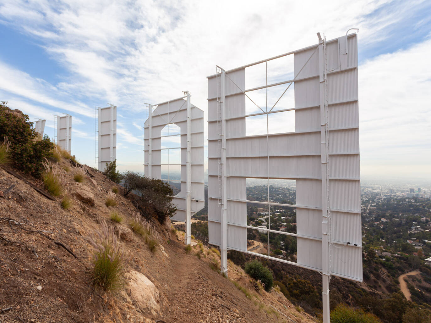 22 Best Things to Do in Hollywood for Both Tourists and Locals