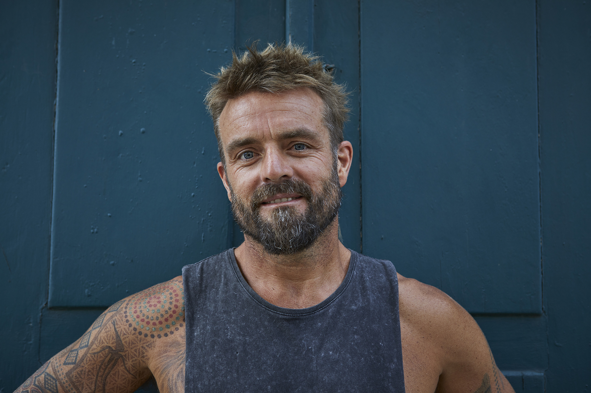 Xavier Rudd + Hollow Coves + Ramon Mirabet + Hayley Reardon en el Poble ...