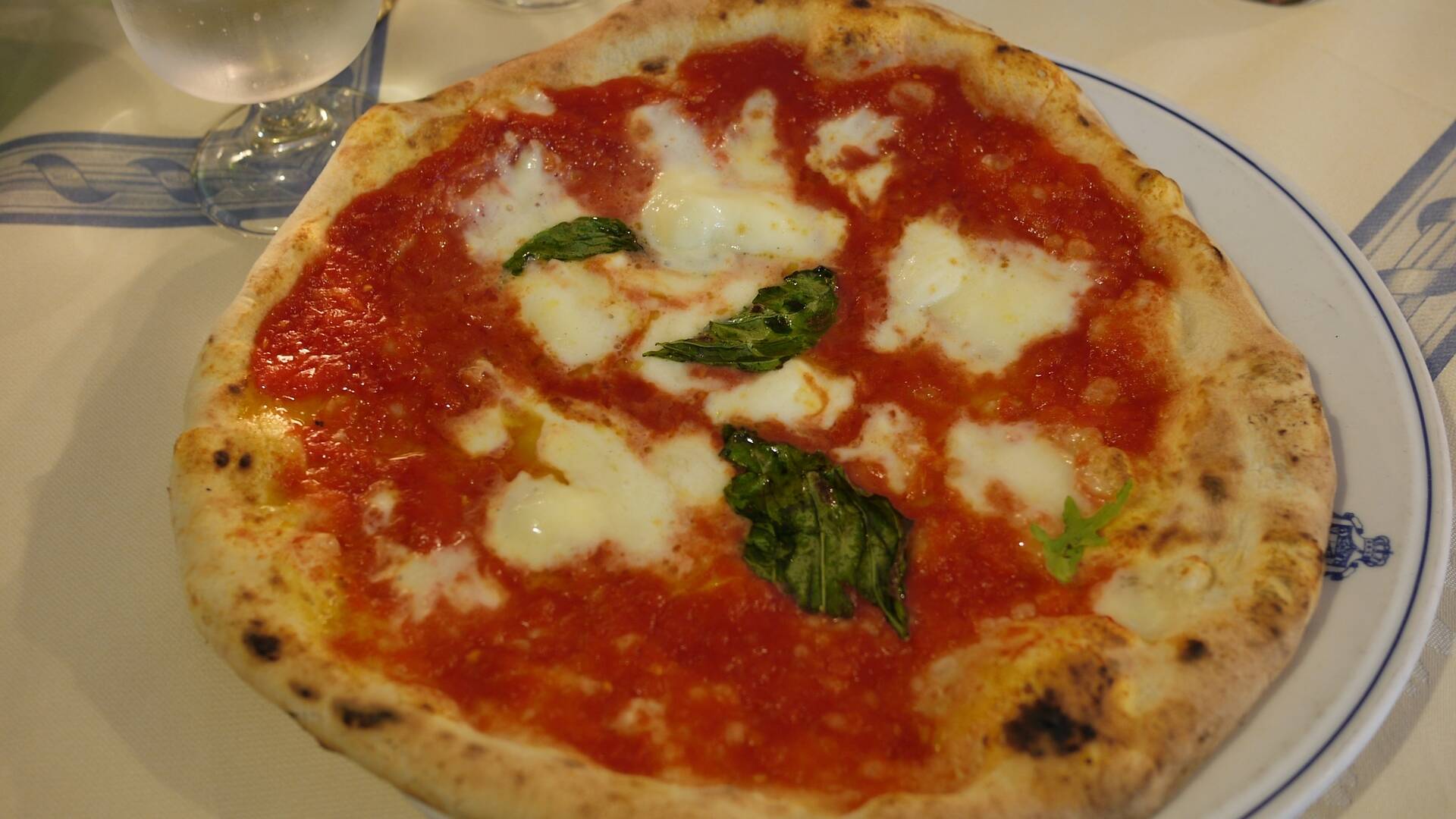 13 Best Pizzerias in Naples, Picked By Locals
