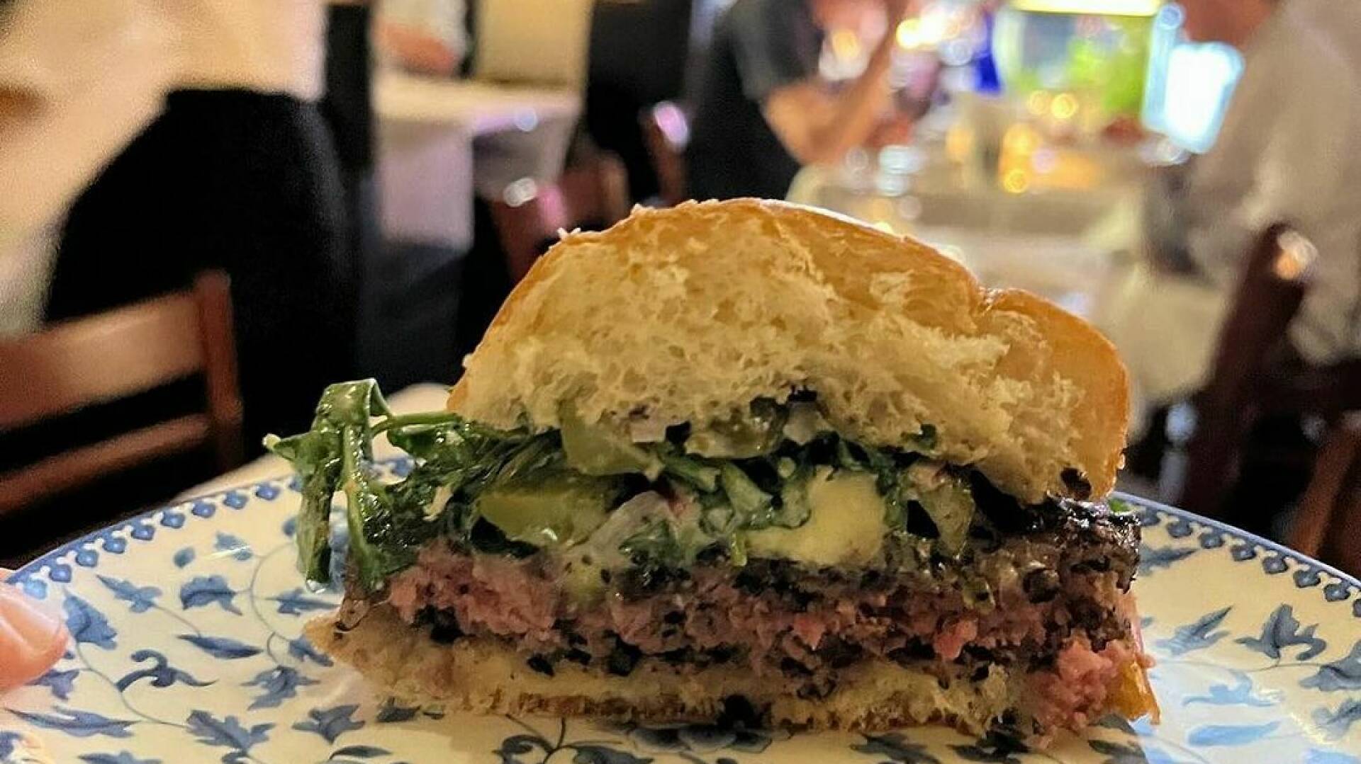 The 17 best hamburgers, smash burgers and cheeseburgers in NYC