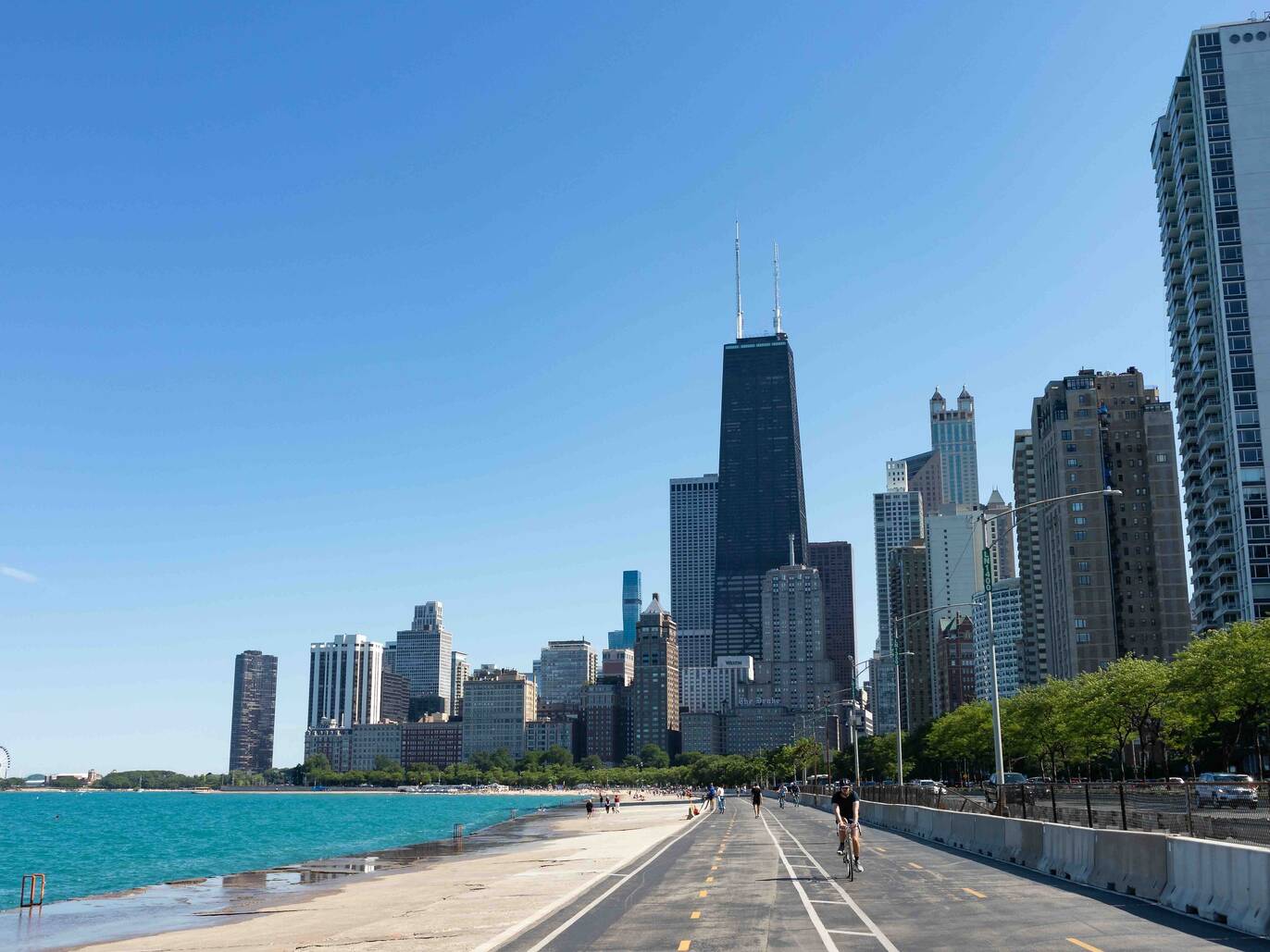 The Best Trails and Paths For a Walk in Chicago