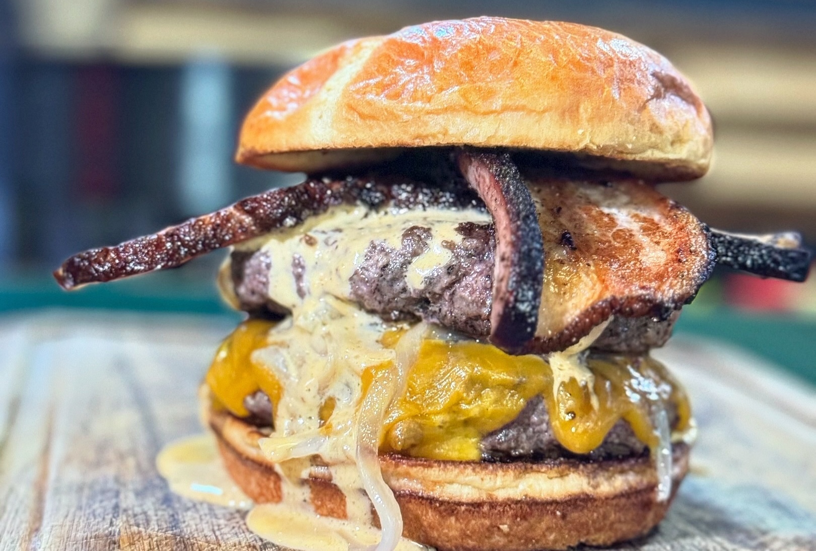 Hate Mondays Tavern | Restaurants in West Kendall, Miami